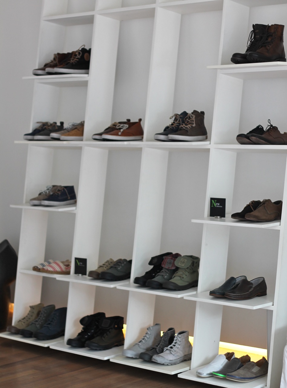 Monday Mode ☆ LINEA Shoe Stores | Chuzai Living